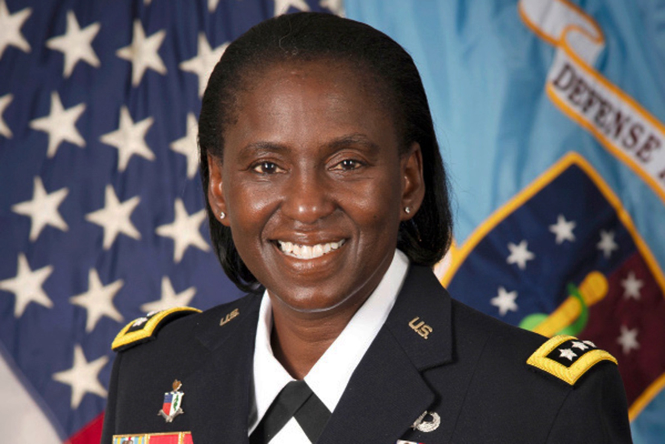 Глава Агентства здравоохранения Пентагона была вынуждена внезапно ...