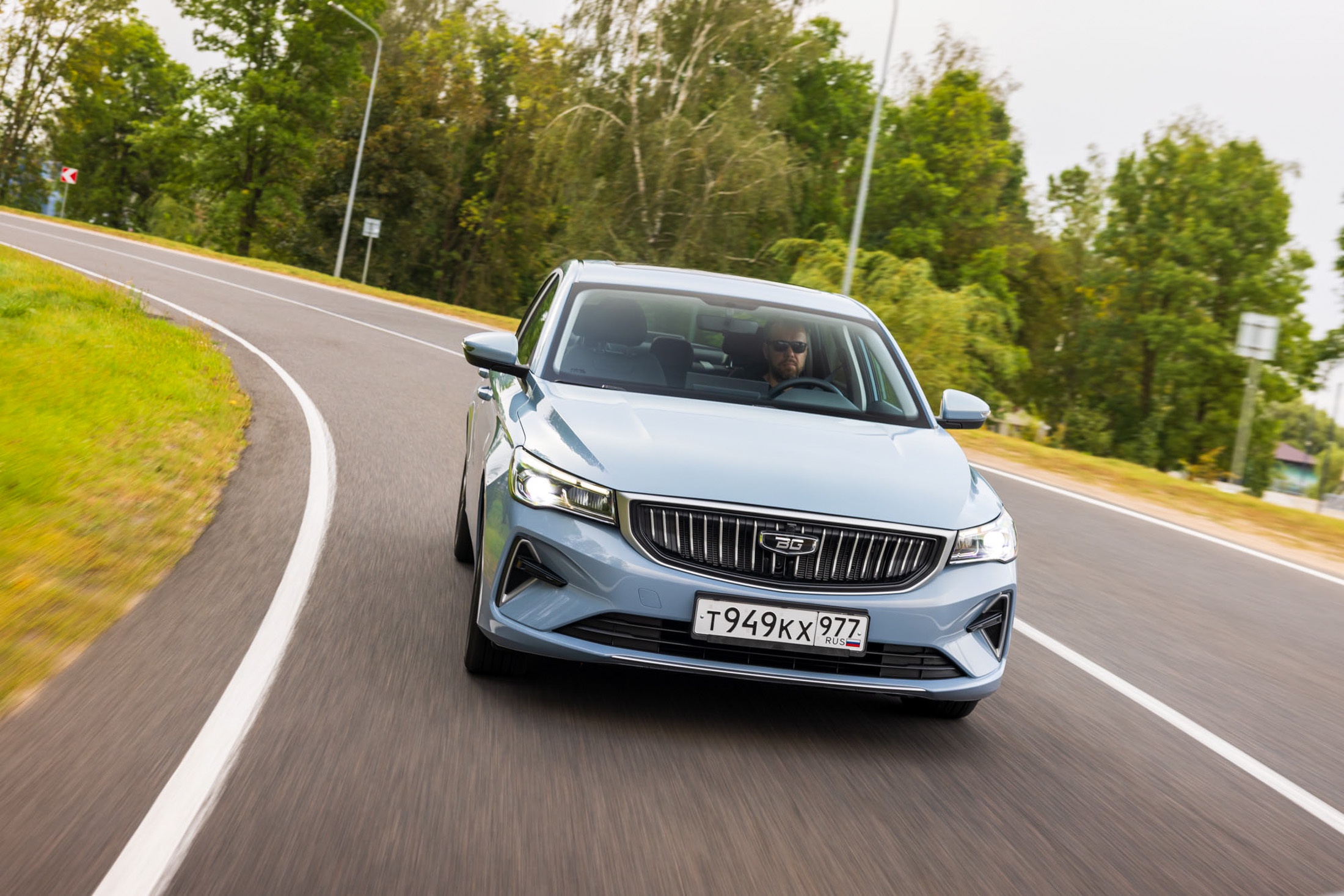 В Беларуси седаны Lada Vesta и Belgee S50 сравнялись в цене - Российская газета